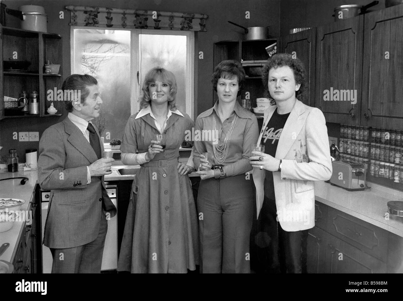 1970s Kitchen Cook High Resolution Stock Photography and Images - Alamy
