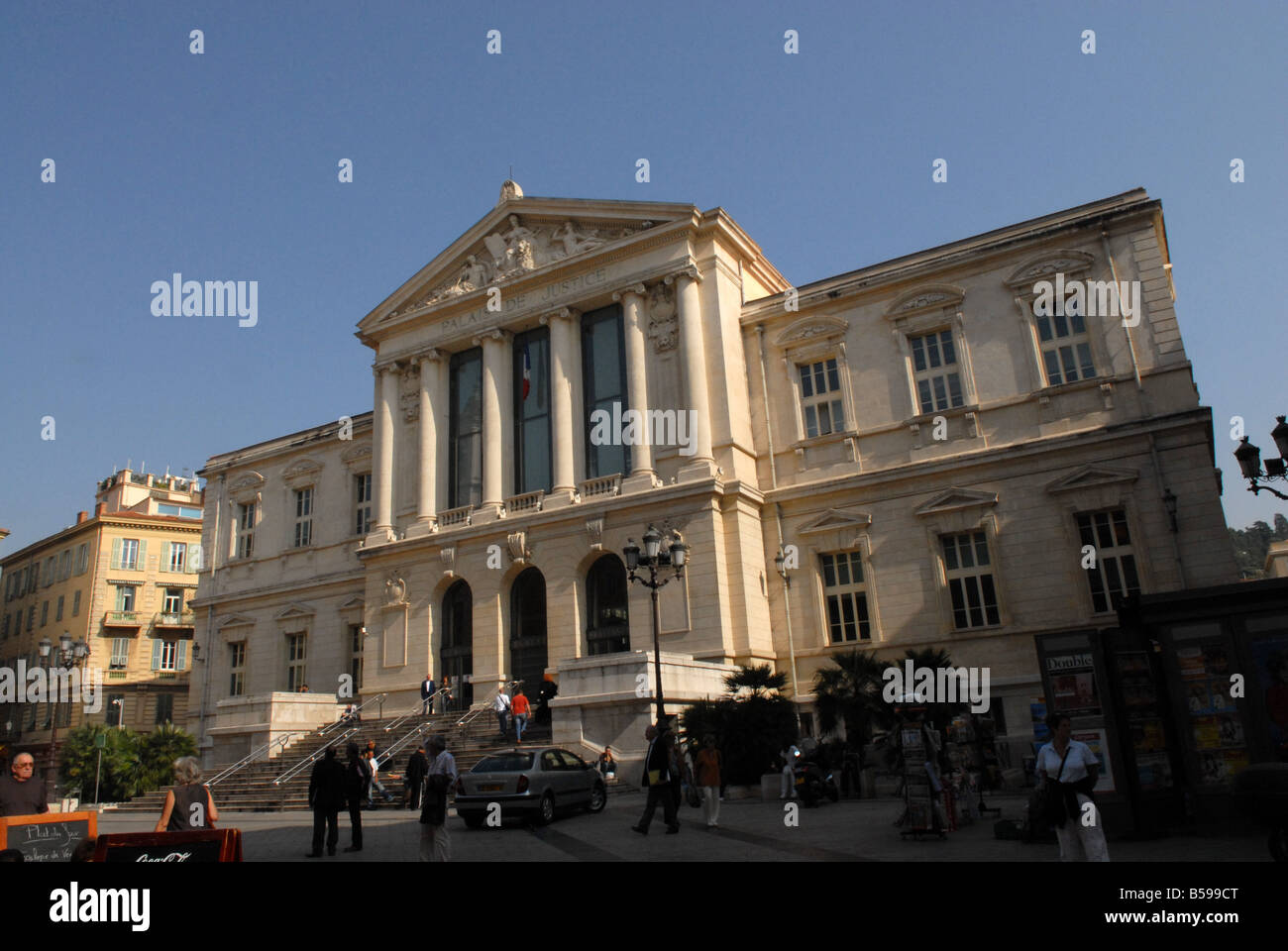 Palais de justice court hi-res stock photography and images - Alamy