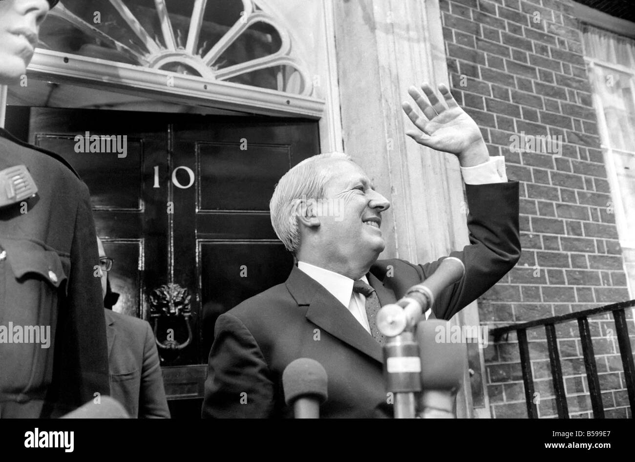 Ted Heath arrives at no 10. The new Prime Minister arriving at No 10 ...