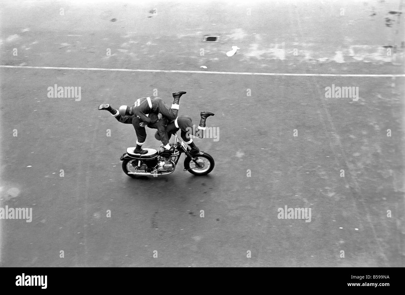 Motor cycle display team hi-res stock photography and images - Alamy