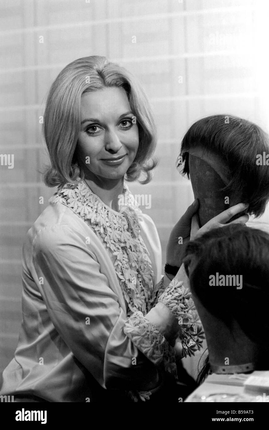 Nyree dawn porter hi-res stock photography and images - Alamy