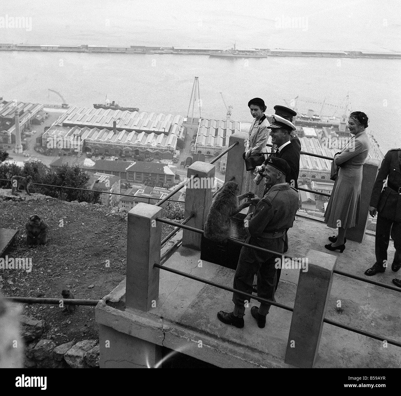 Queen Elizabeth Tour 1950s High Resolution Stock Photography and Images ...