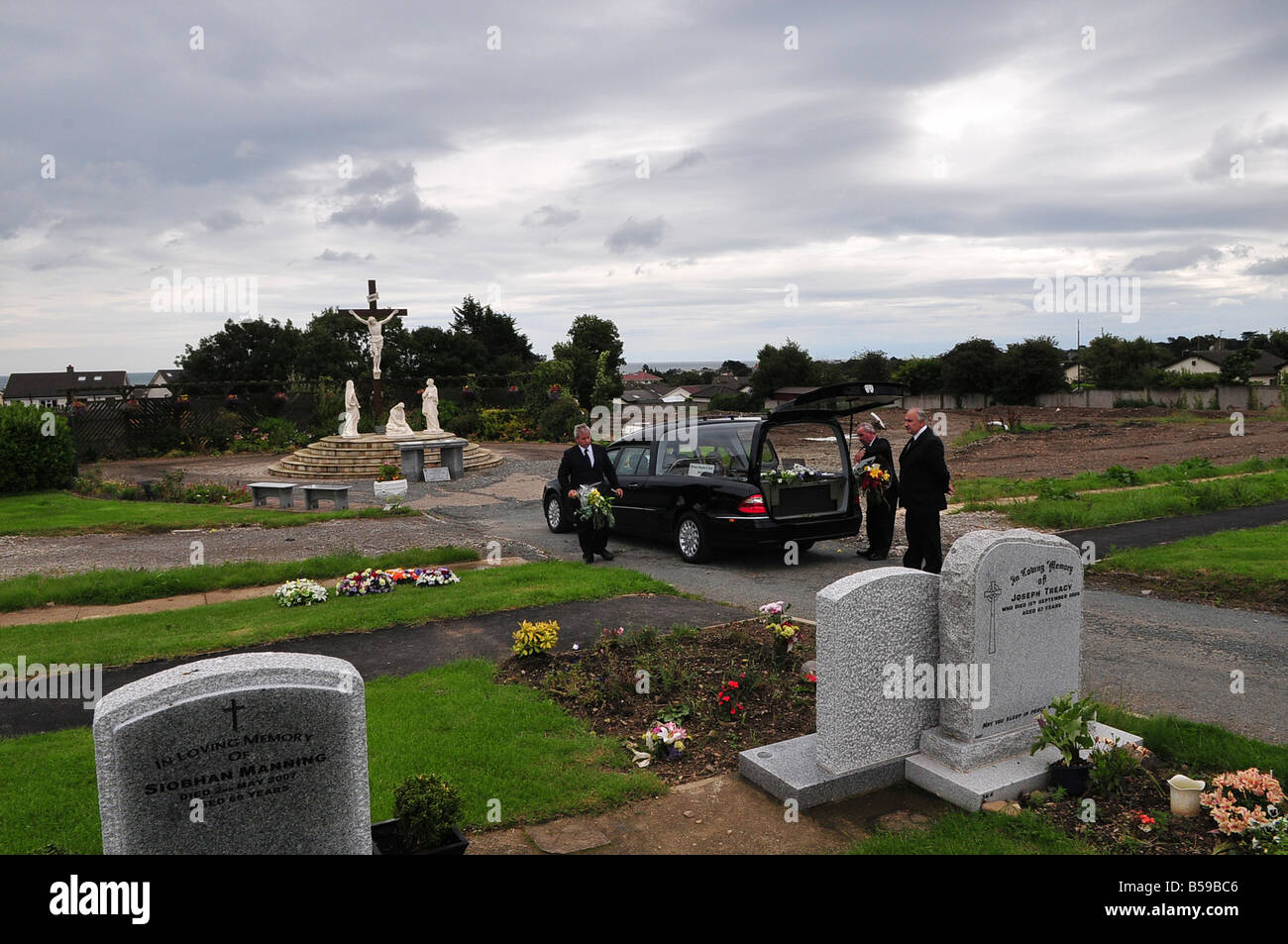 Funeral undertakers hi-res stock photography and images - Alamy