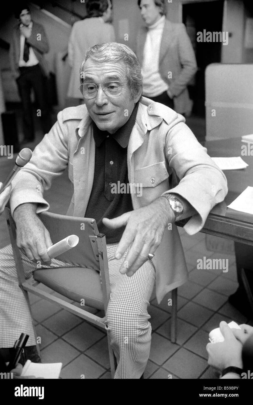 Singer Perry Como. April 1975 75-1722-002 Stock Photo - Alamy
