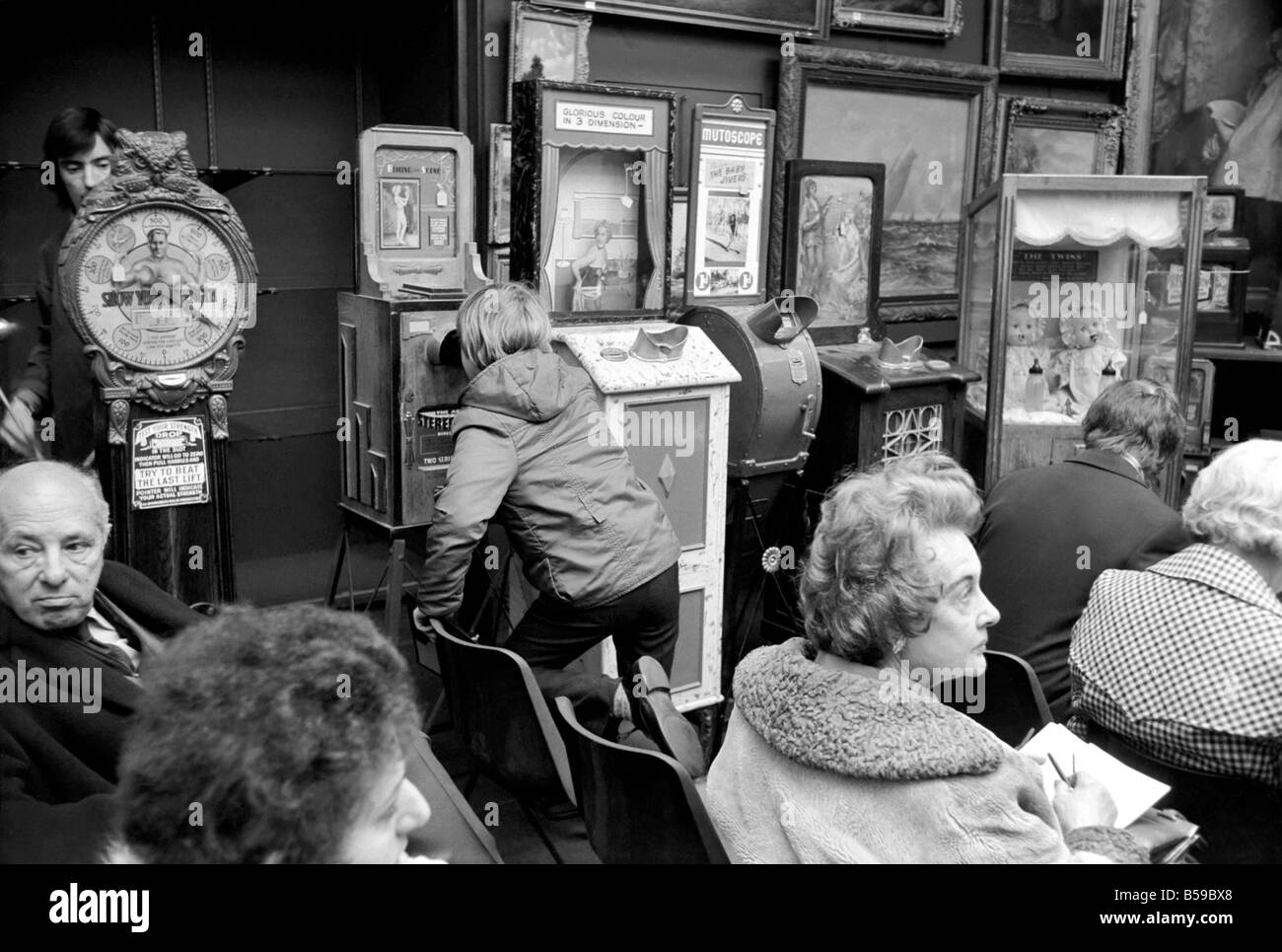 Sotheby's Belgravia Showrooms in Motcomb Street, W.1. were a auction of ...