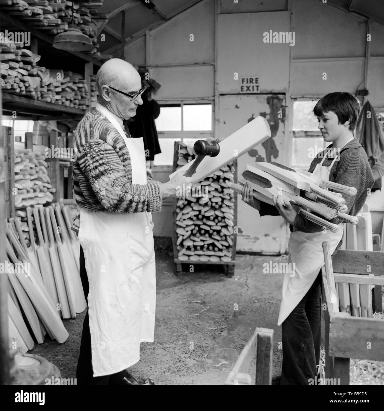 Robertsbridge cricket hi-res stock photography and images - Alamy