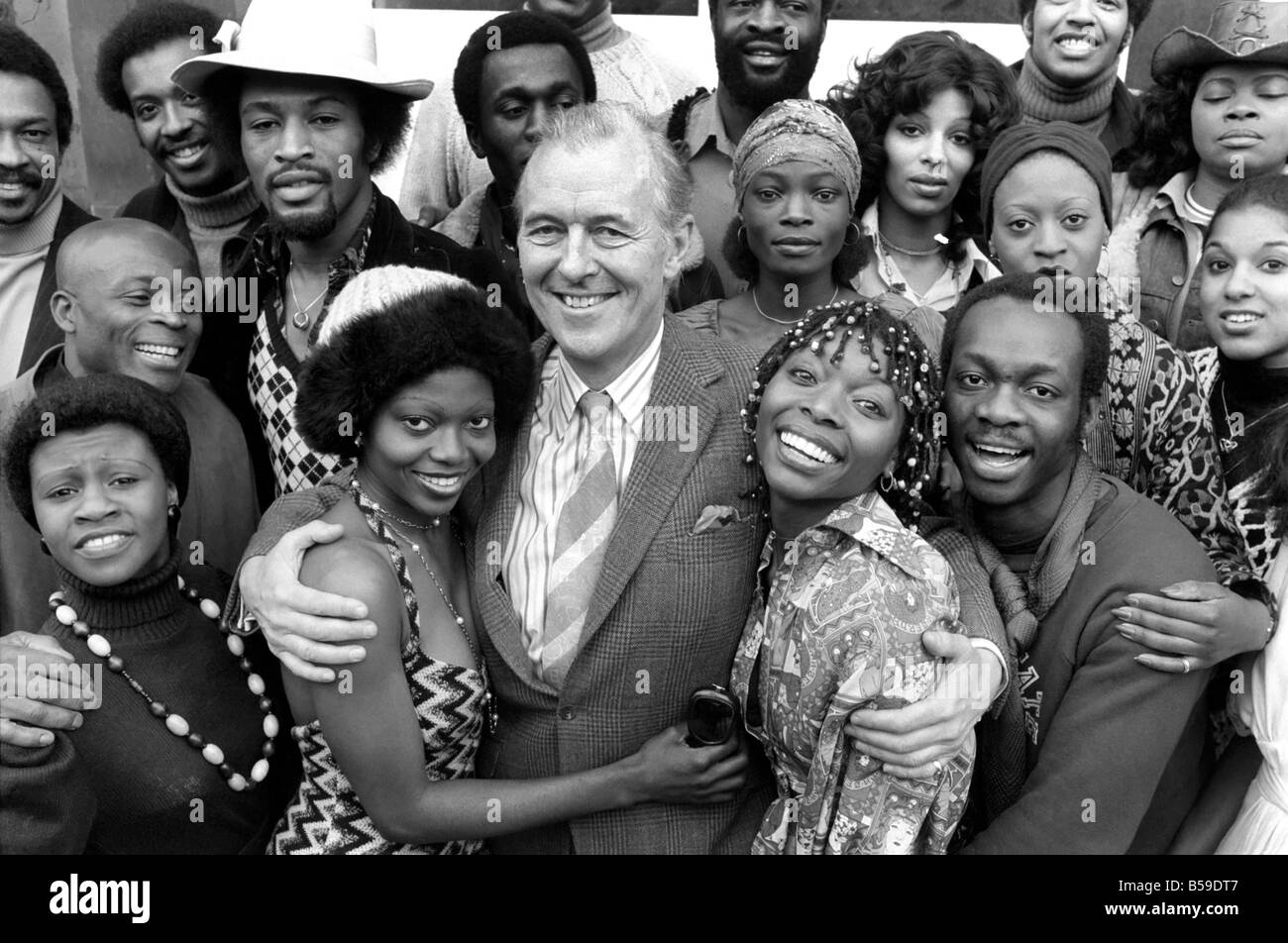 Actors and actresses from the West End production The Black Mikado ...