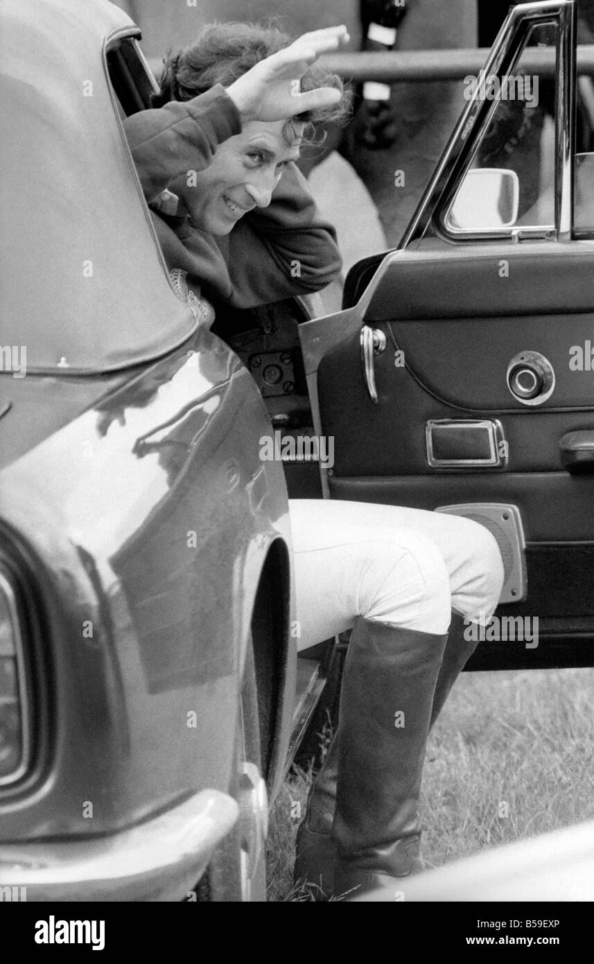 Prince charles car hi-res stock photography and images - Alamy