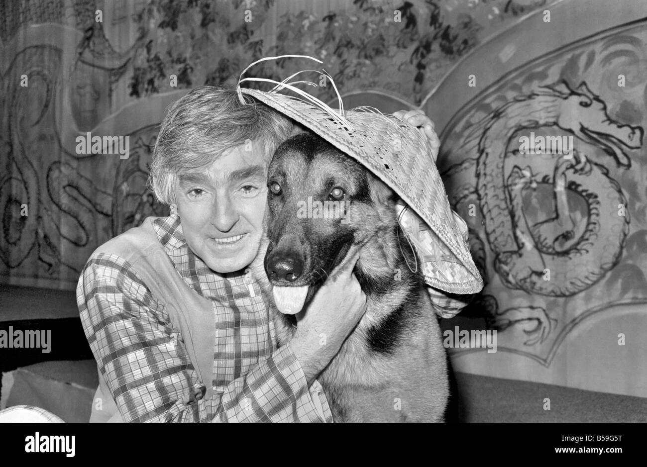 Animals. Dogs. Humour: Panto Pooch. Crosby: Crosby the 3 year old pet ...