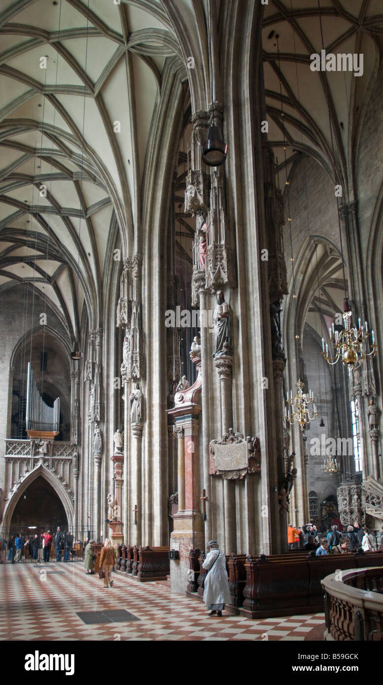 Vienna, Austria. Stephansdom (St Stephen's Cathedral - 1147, restored ...