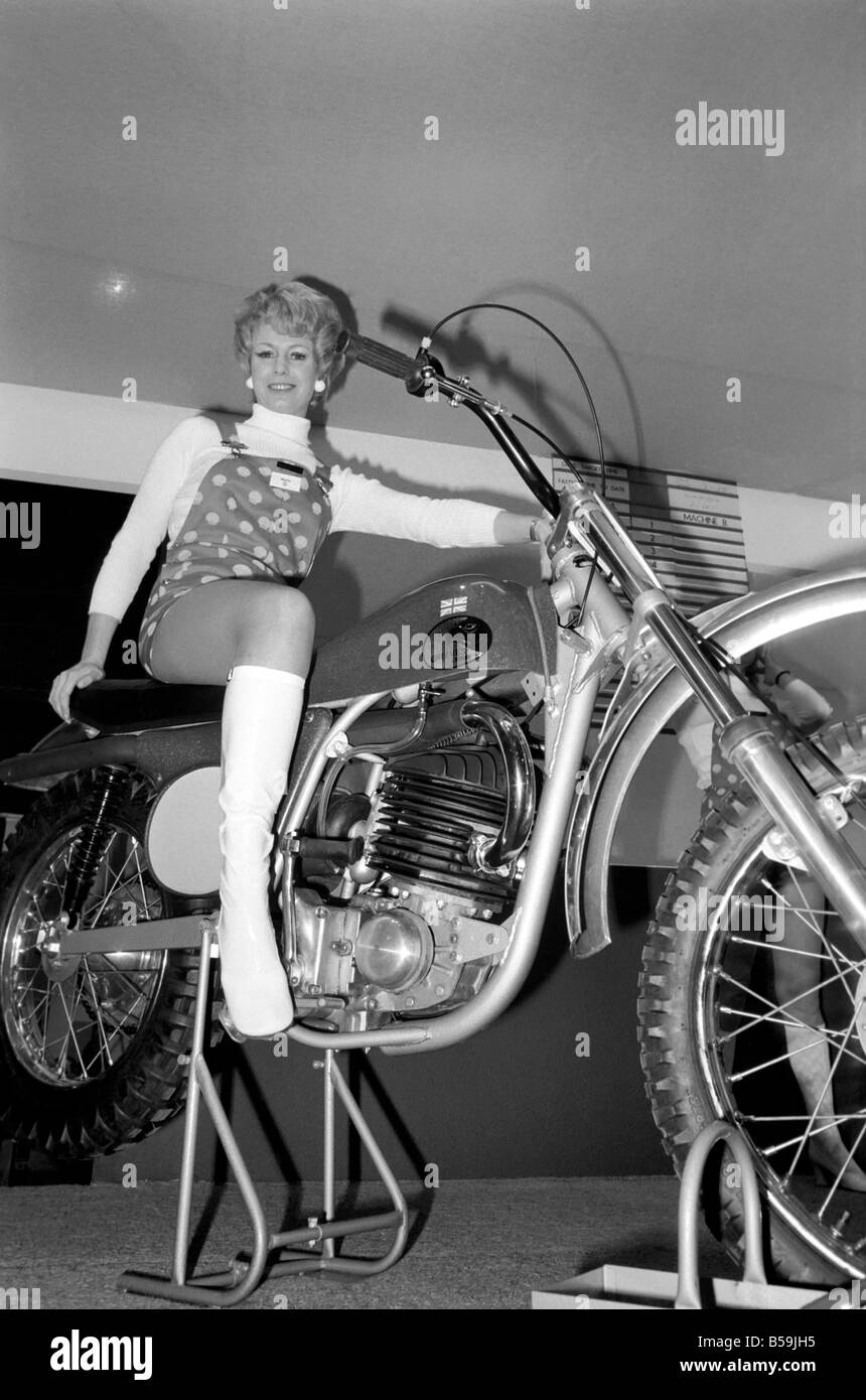 Motorcycle Show: Maxine Maxwell 25 year old model from Southampton ...