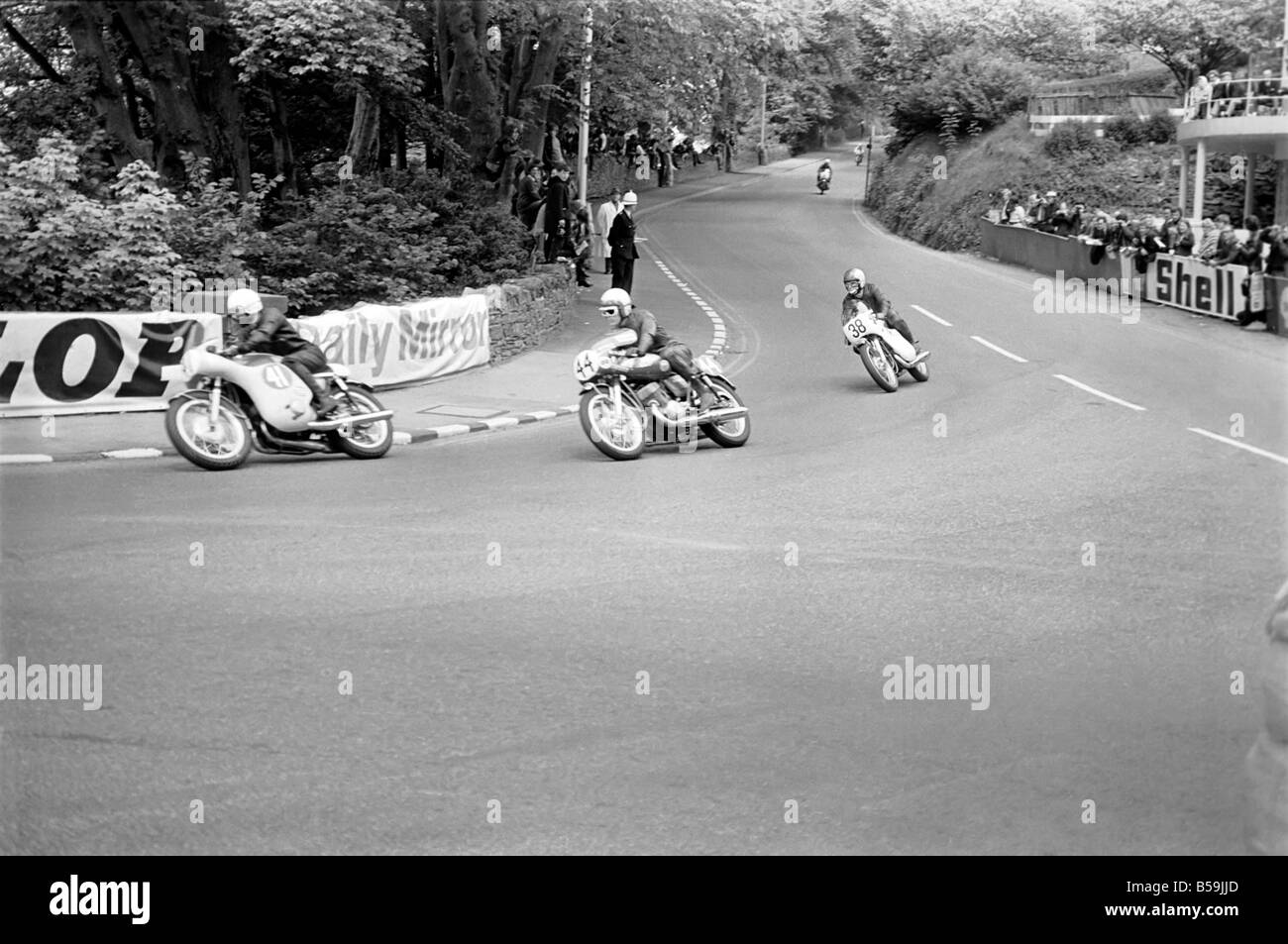 Motorsport: Action: I.O.M. TT Racing: 250cc, 500cc and 750cc Production ...