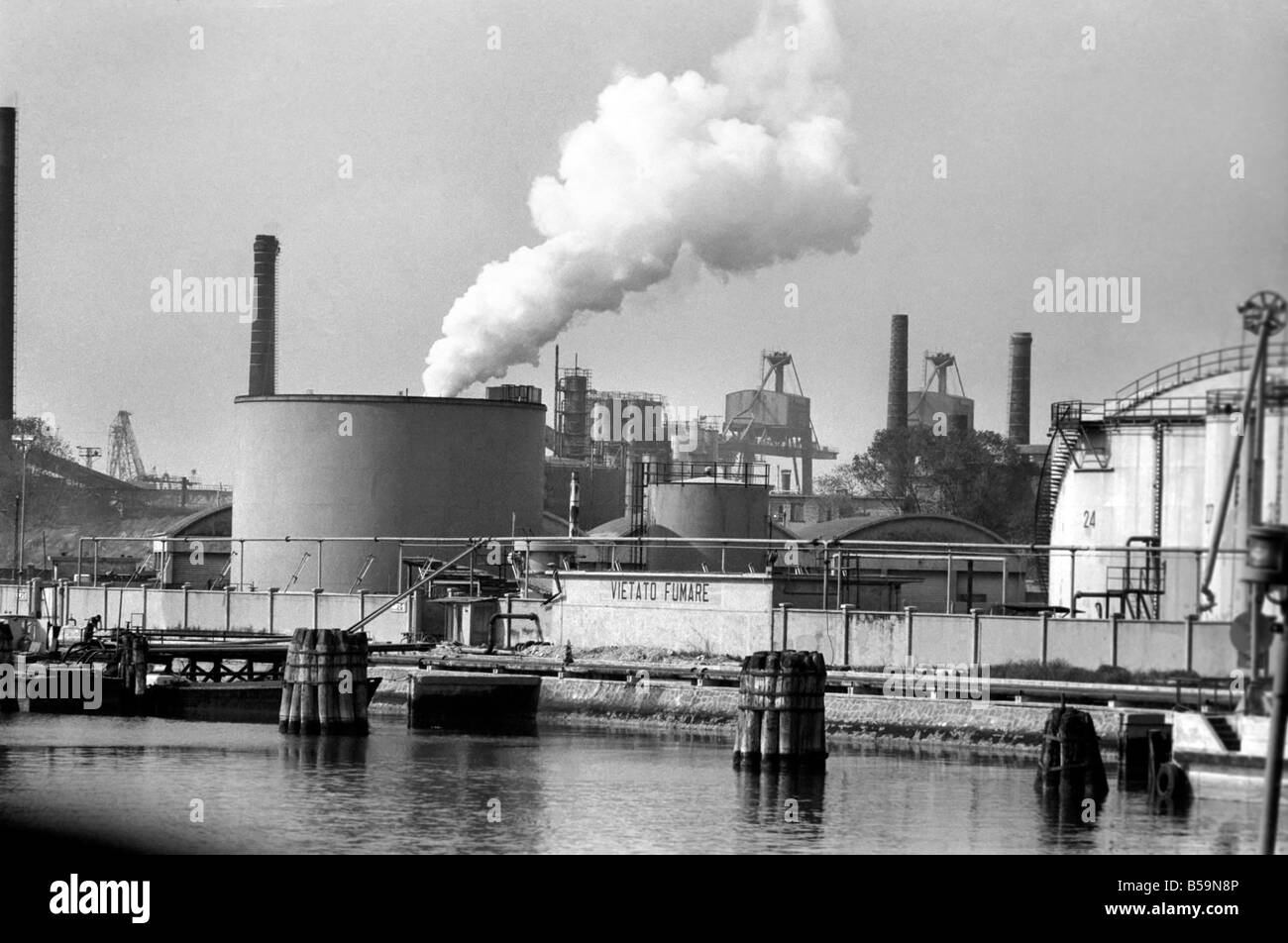 1970s industrial pollution hi-res stock photography and images - Alamy