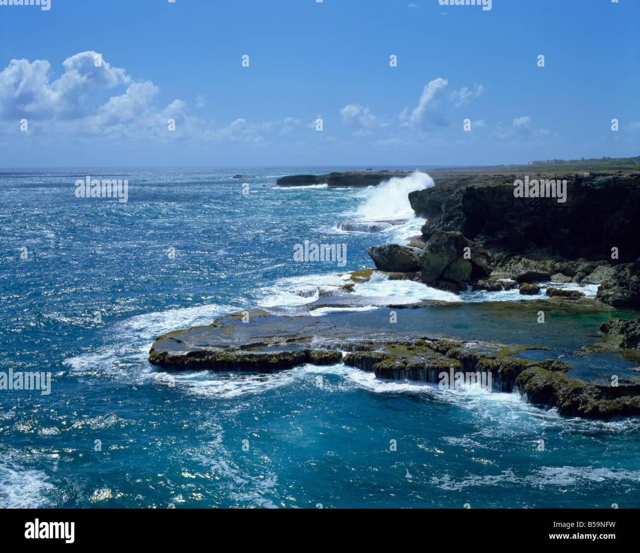 Barbados cliffs waves hi-res stock photography and images - Alamy