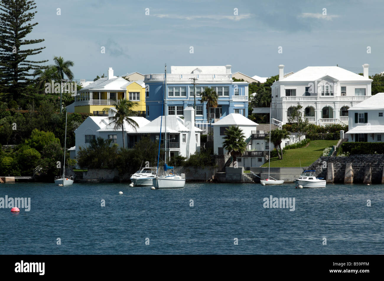 Hamilton bay bermuda hi-res stock photography and images - Alamy