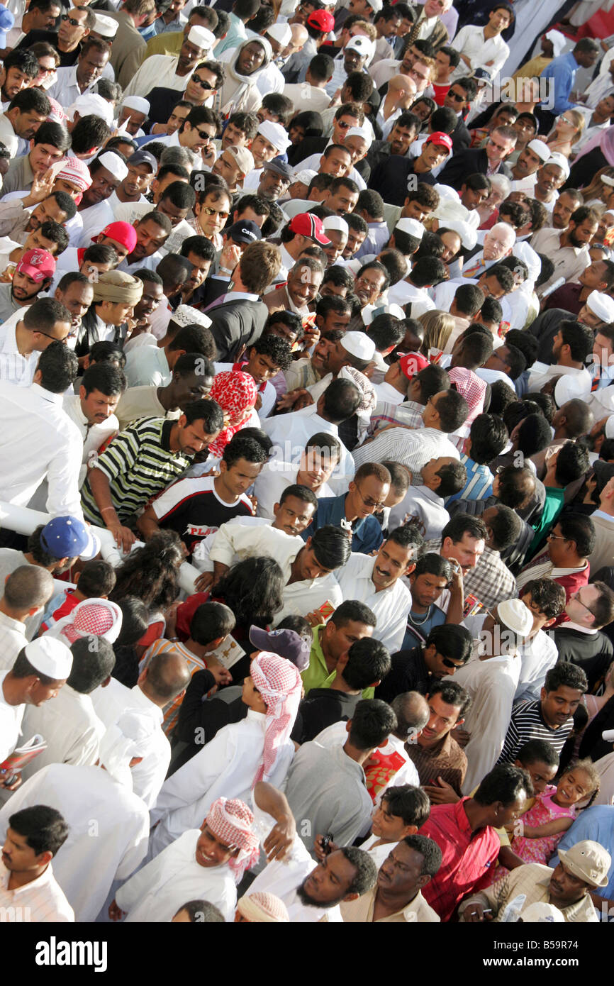 Crowds in Dubai, United Arab Emirates Stock Photo - Alamy