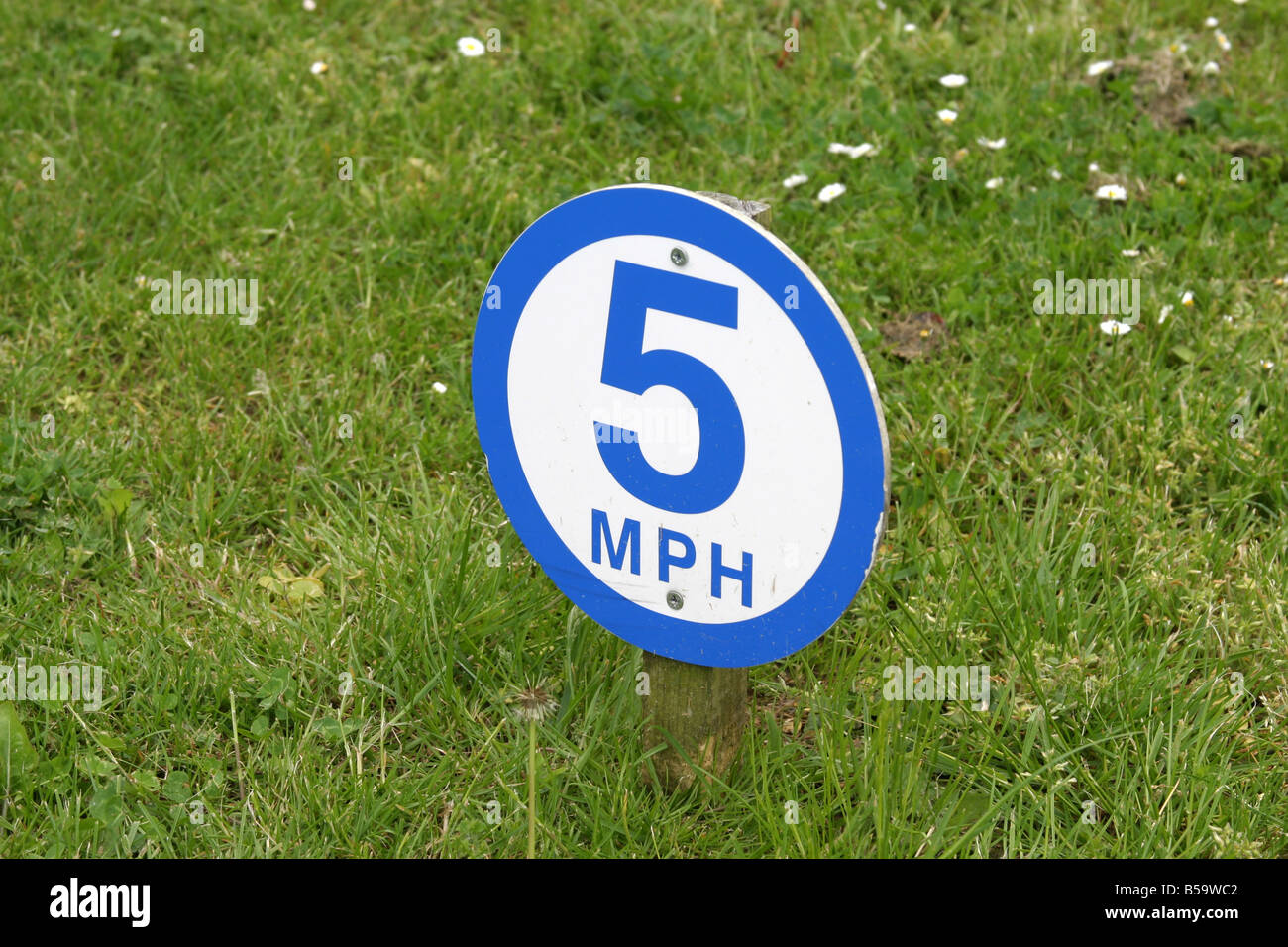 5 mph hi-res stock photography and images - Alamy