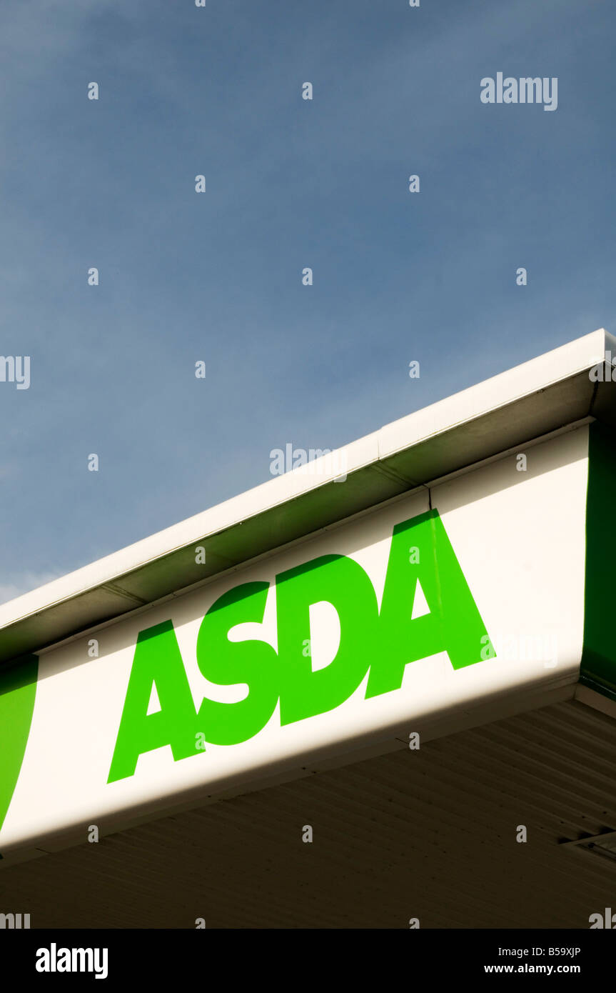 Asda 24 hour open supermarket hi-res stock photography and images - Alamy