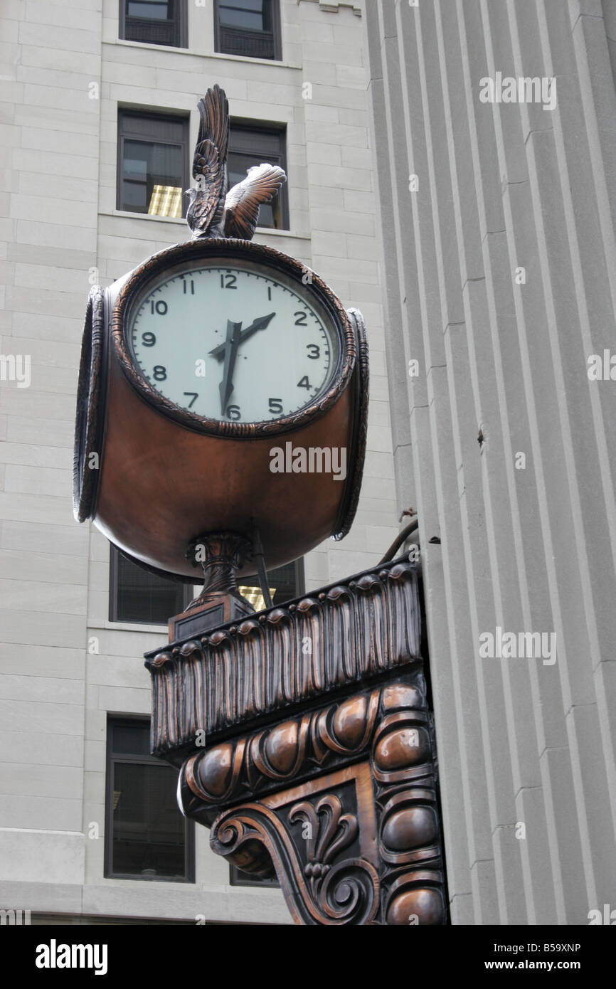 Bank high rise hi-res stock photography and images - Alamy