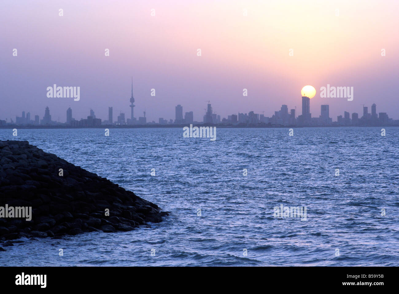 kuwait seascape and skyline Stock Photo - Alamy