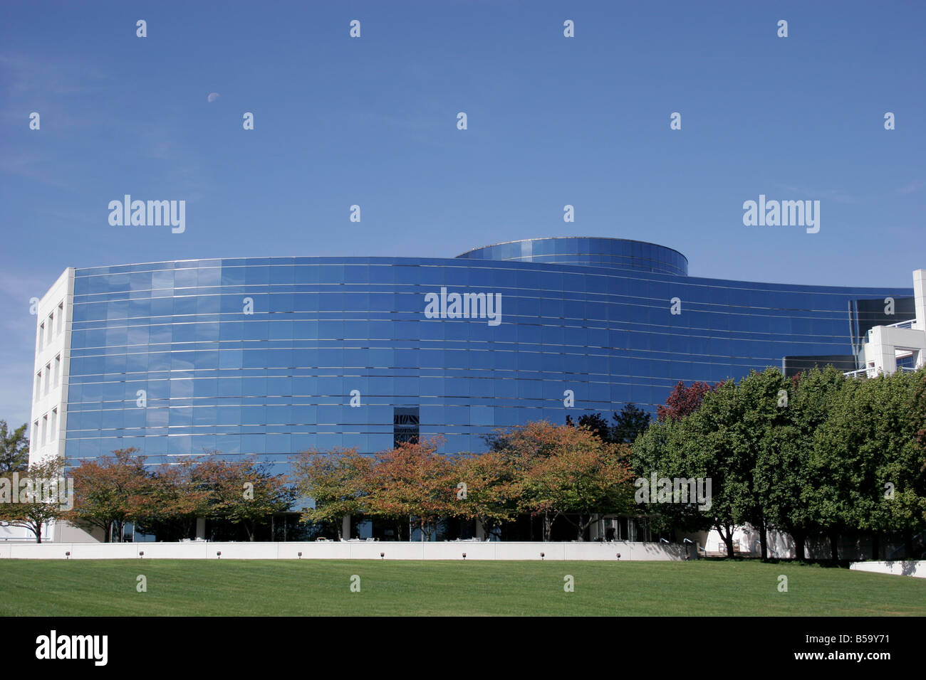 Modern architecture of virginia building Stock Photo - Alamy
