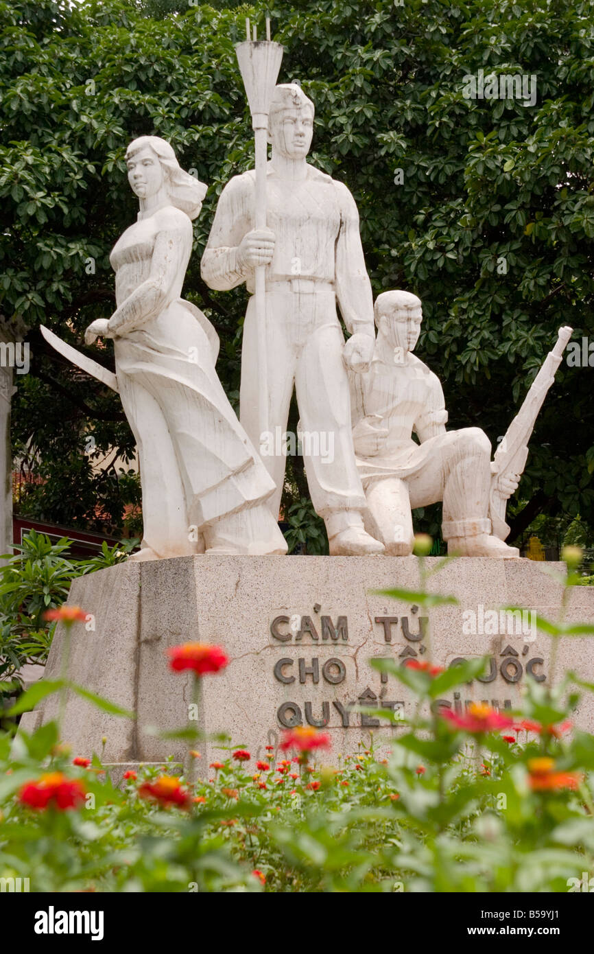 Martyrs Monument Hanoi Vietnam Stock Photo - Alamy