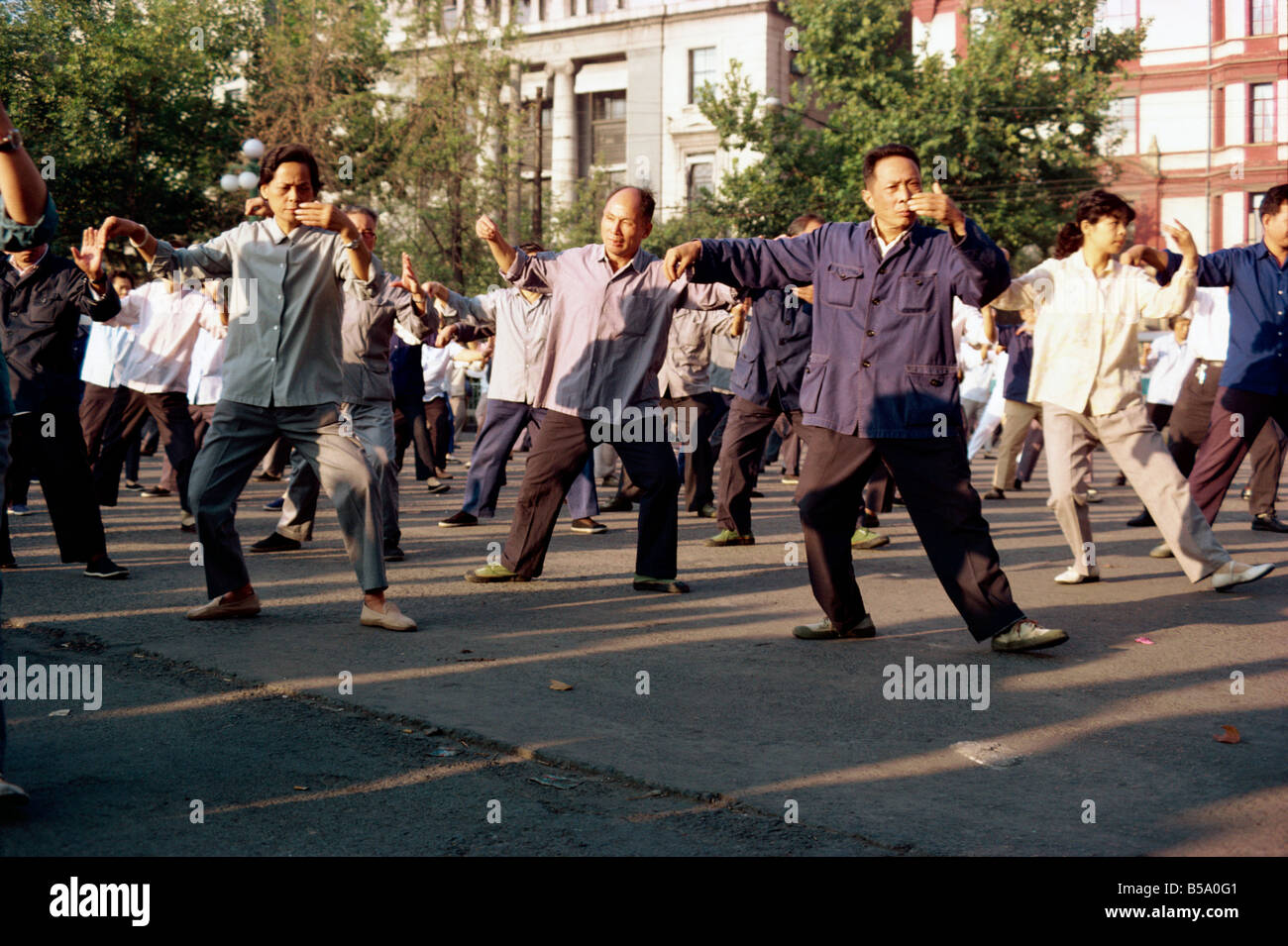 Group people doing tai chi hi-res stock photography and images - Alamy