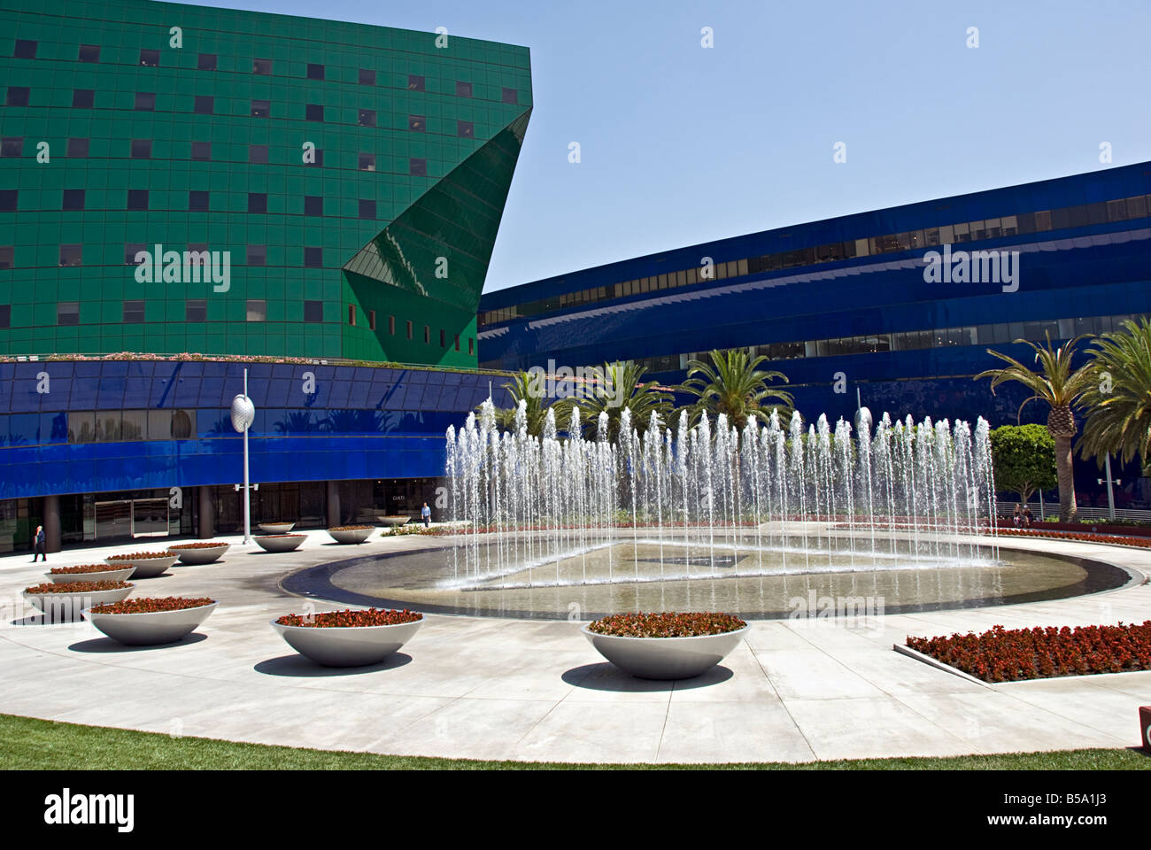 Showrooms brilliant blue glass cladding designed by architect cesar ...