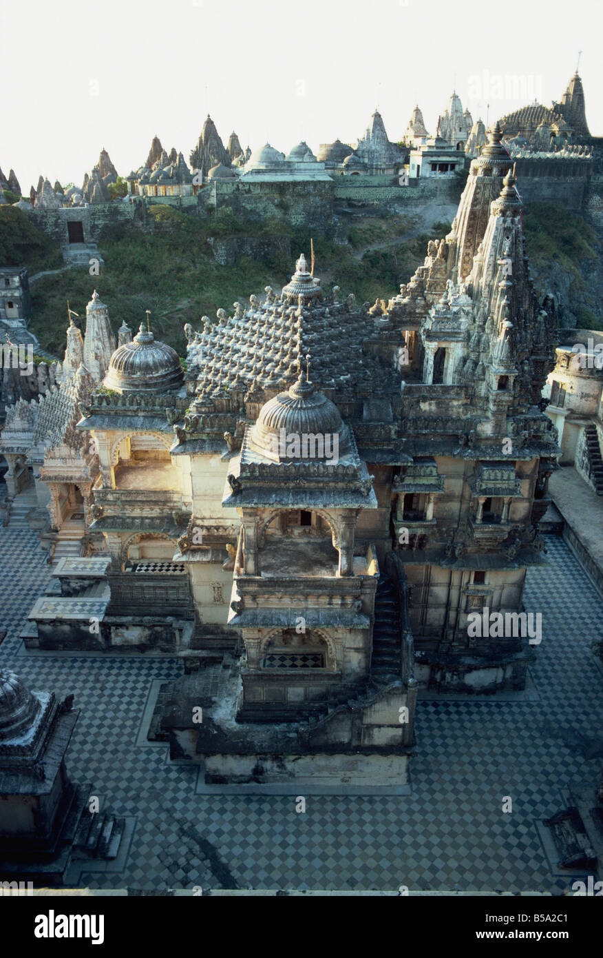 Palitana hi-res stock photography and images - Alamy