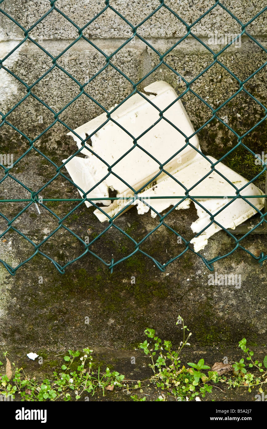 Polystyrene litter hi-res stock photography and images - Alamy