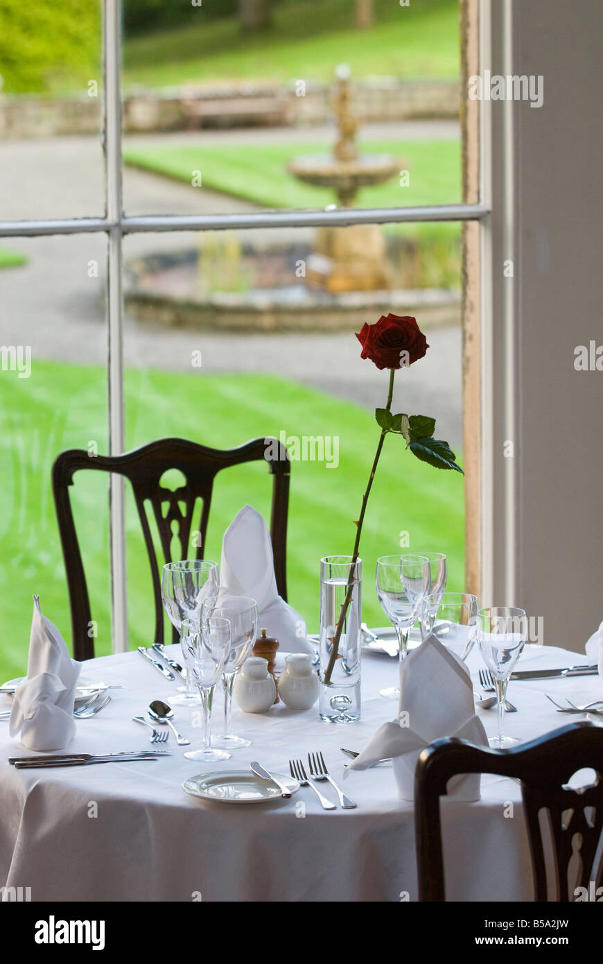 Table laid for lunch dinner hi-res stock photography and images - Alamy