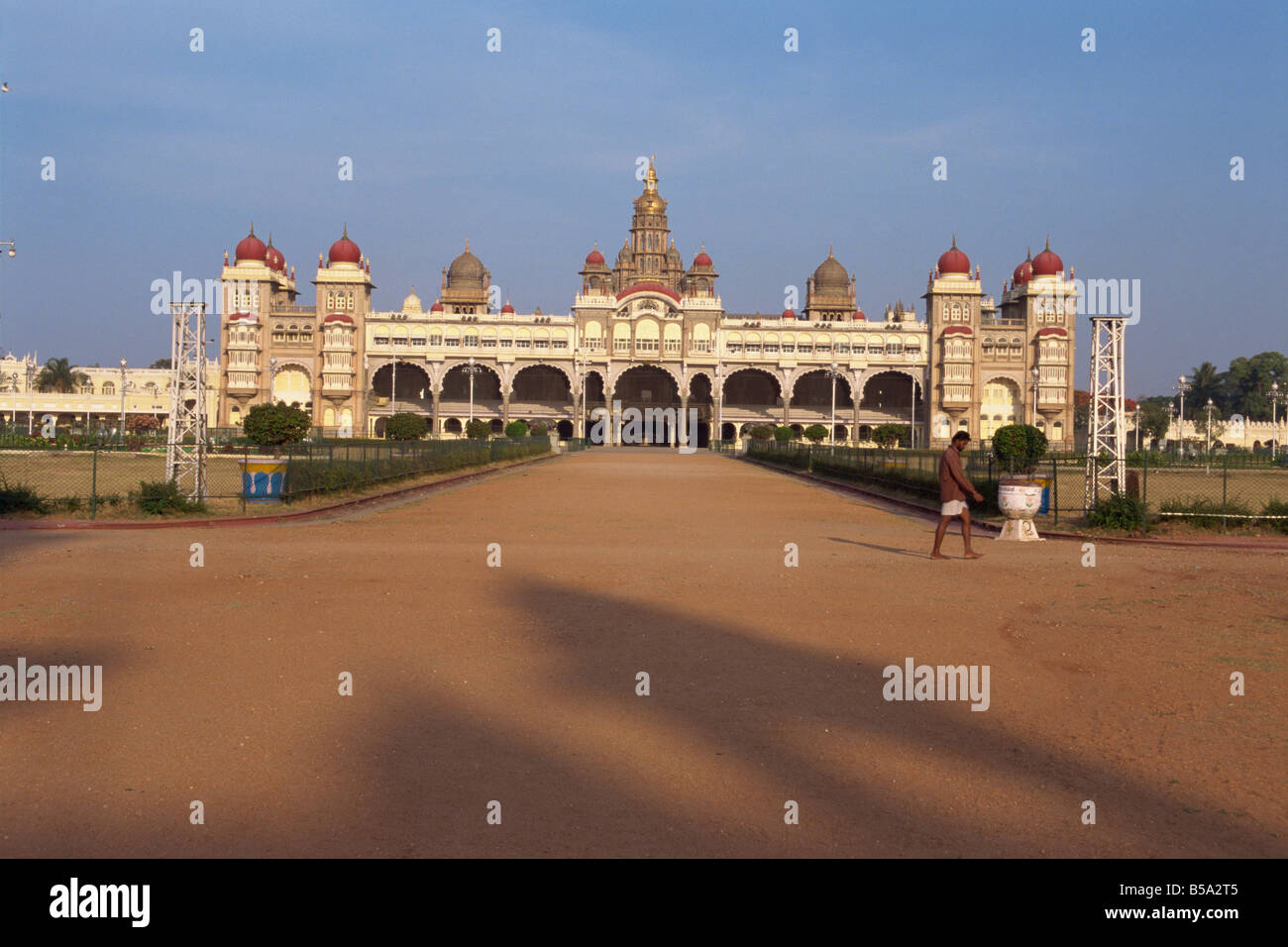 Maharaja's Palace, Mysore, Karnataka state, India Stock Photo - Alamy
