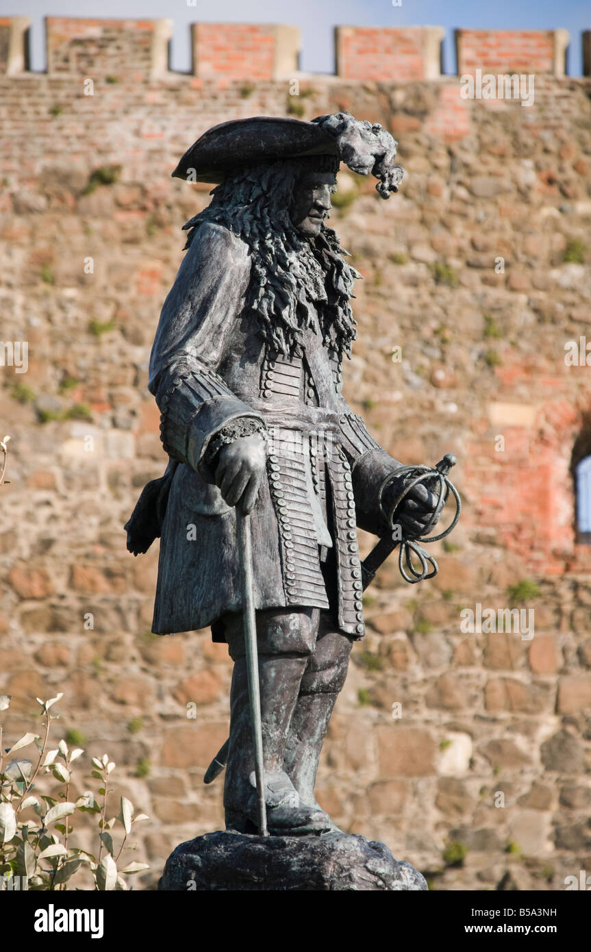 Bronze statue of King William III of Orange at Carrickfergus ...