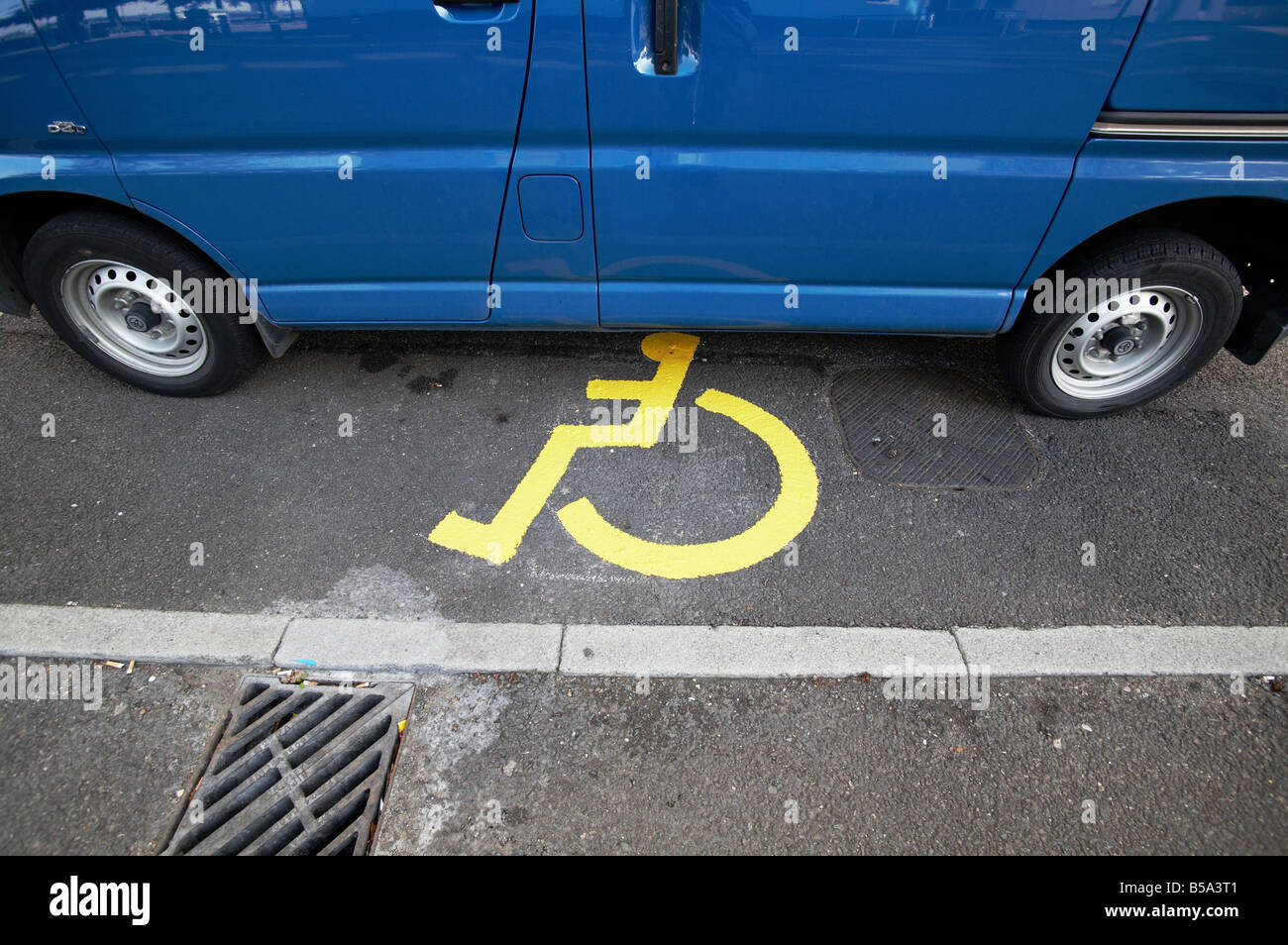 disabled handicap handicapped wheelchair access parking space special ...