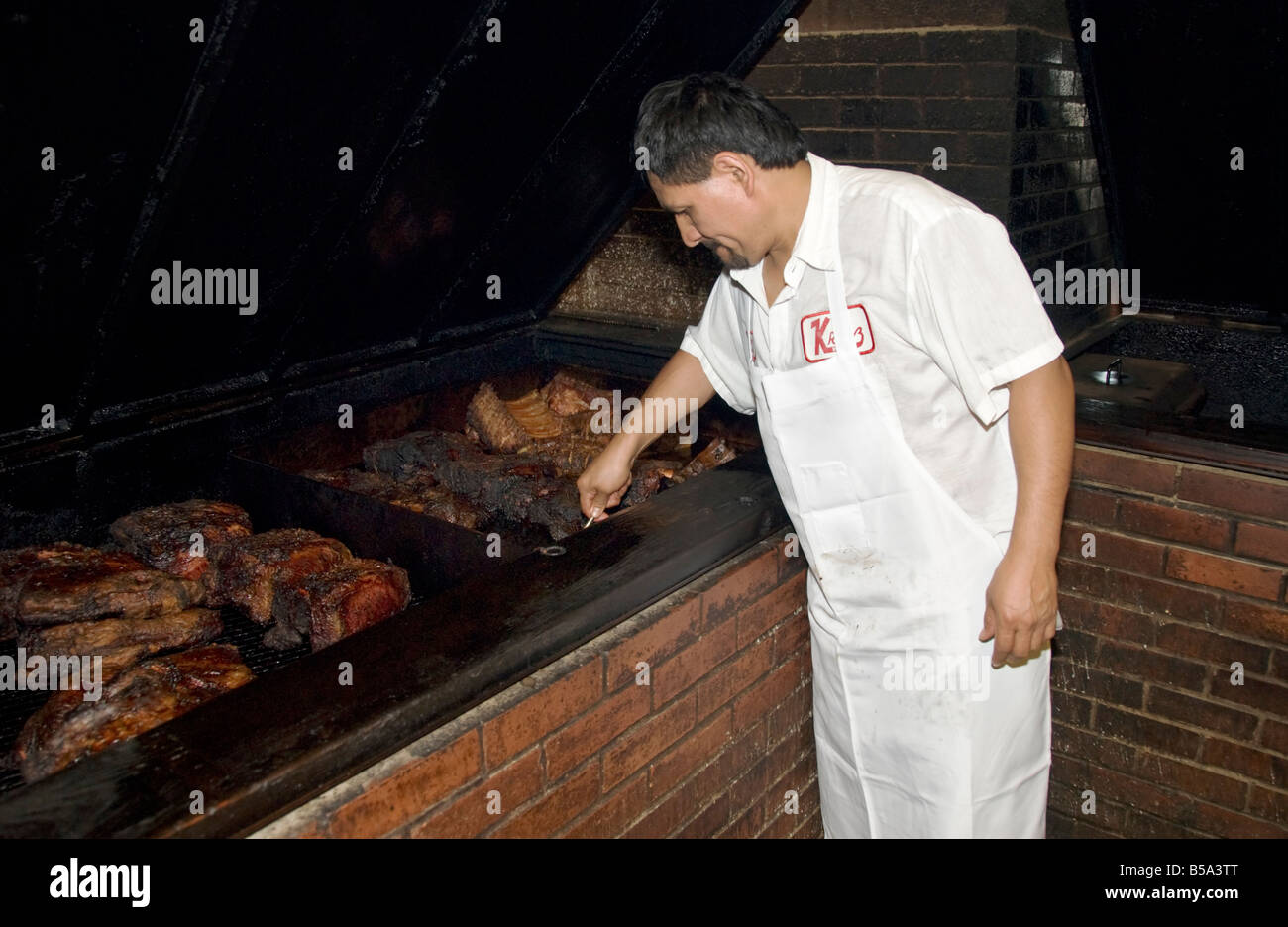 Texas Lockhart Kreuz Market barbecue smoked meat restaurant beef ...