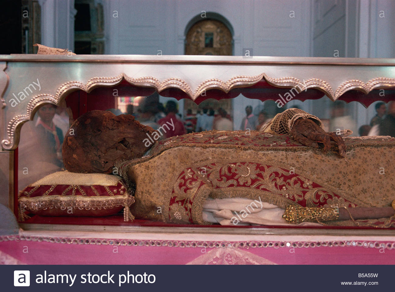The remains of St. Francis Xavier, Se Cathedral, Old Goa, India Stock ...