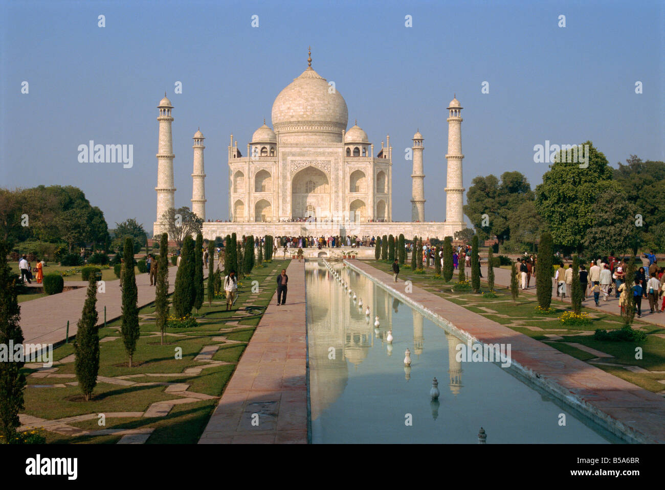 The Taj Mahal built by Shah Jahan for his wife UNESCO World Heritage ...