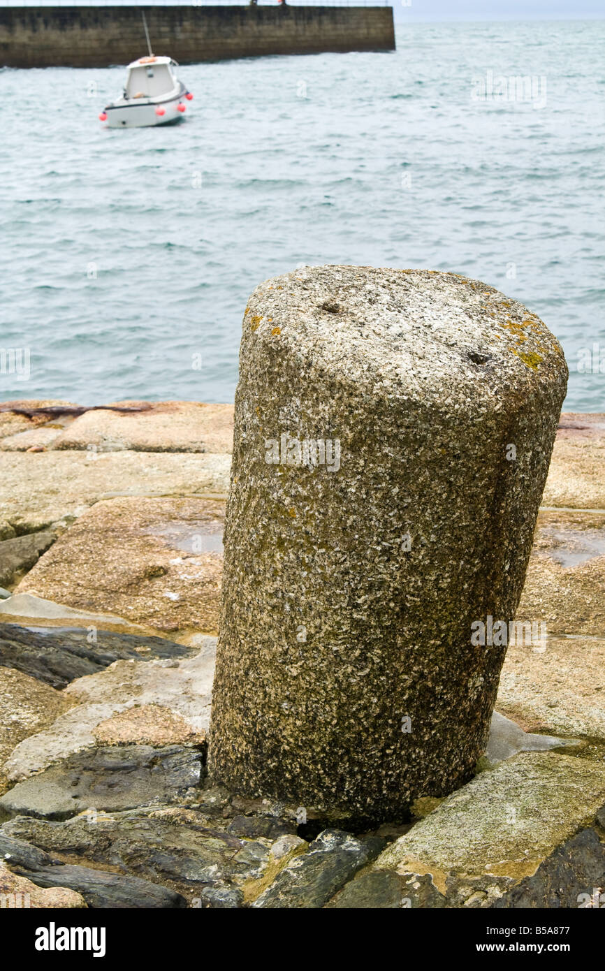 A mooring post Stock Photo - Alamy