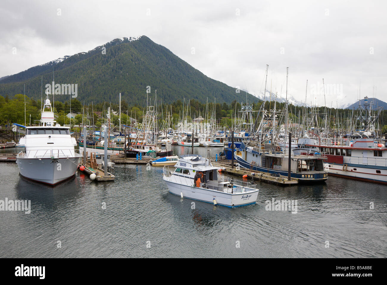 Alaska sitka boats harbor hi-res stock photography and images - Alamy