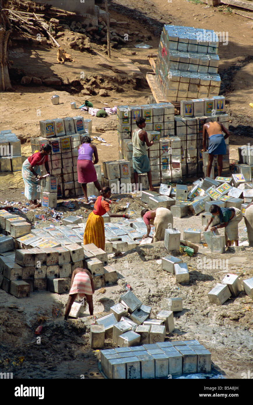 Stacking tins, Tamil Nadu state, India Stock Photo - Alamy