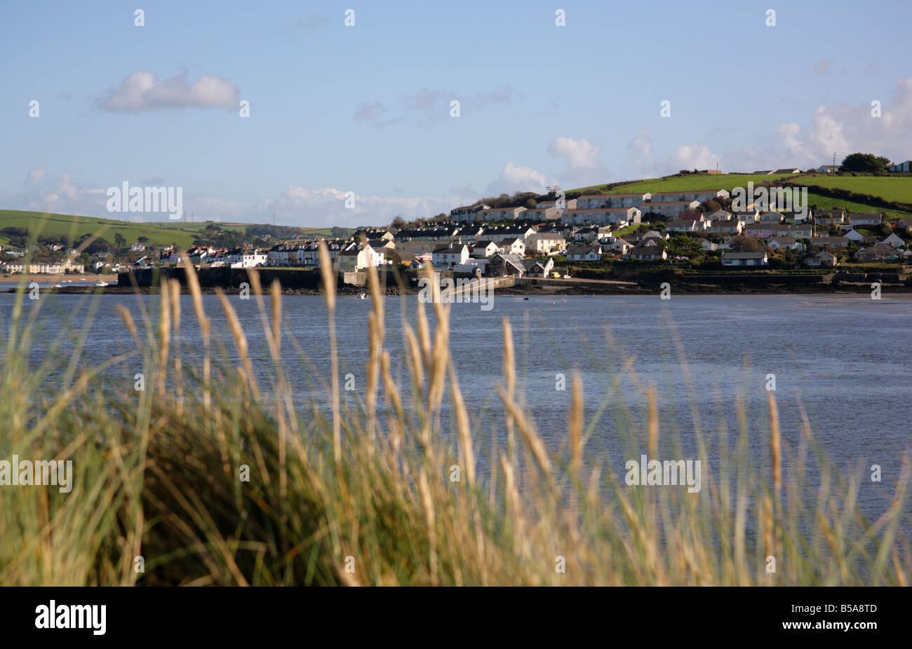 View of Appledore from northam burrows across Torridge estuary at ...