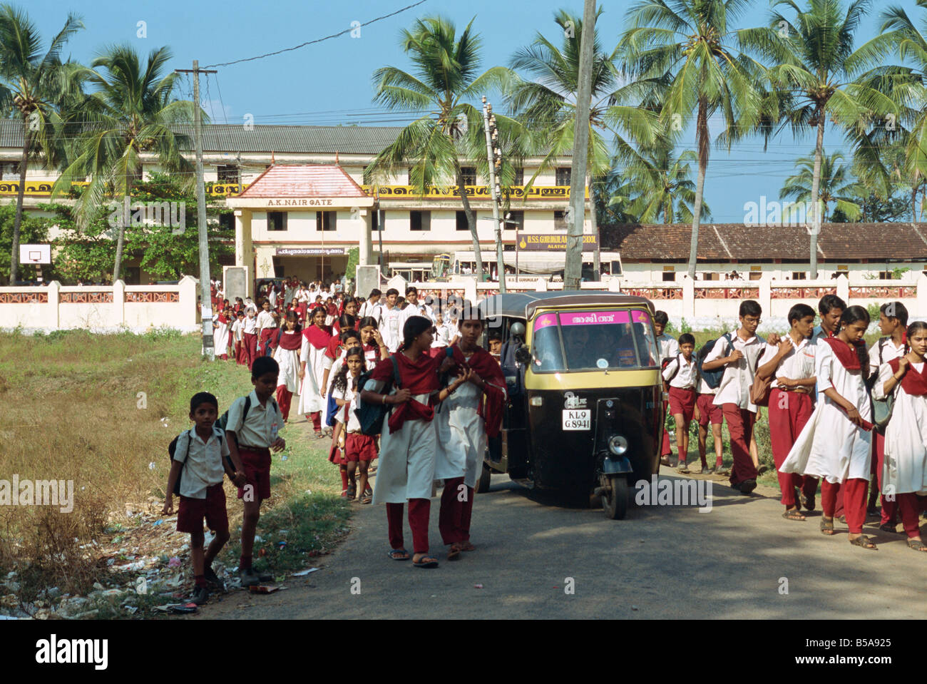 Kerala schools hi-res stock photography and images - Alamy