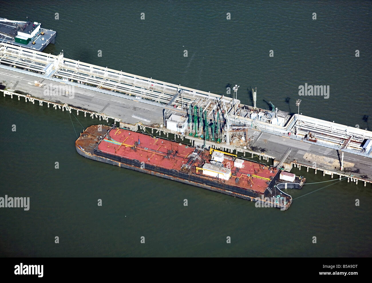 Petroleum Barge High Resolution Stock Photography and Images - Alamy