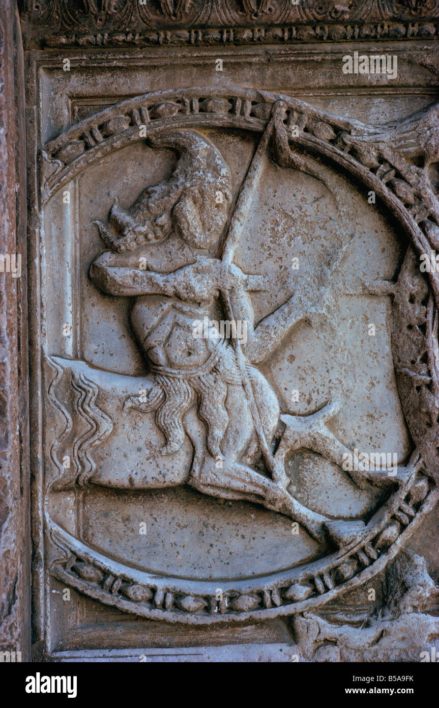 Centaur with bow and arrow hi-res stock photography and images - Alamy