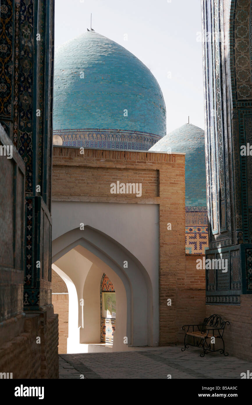 Mausoleum shah i zinda samarkand uzbekistan hi-res stock photography ...