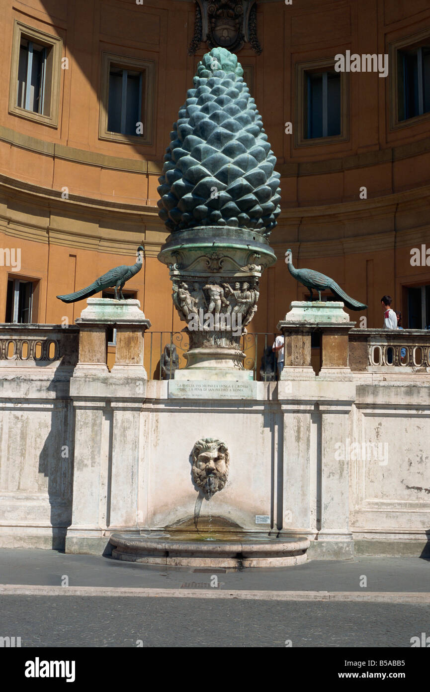 Pignstatue hi-res stock photography and images - Alamy