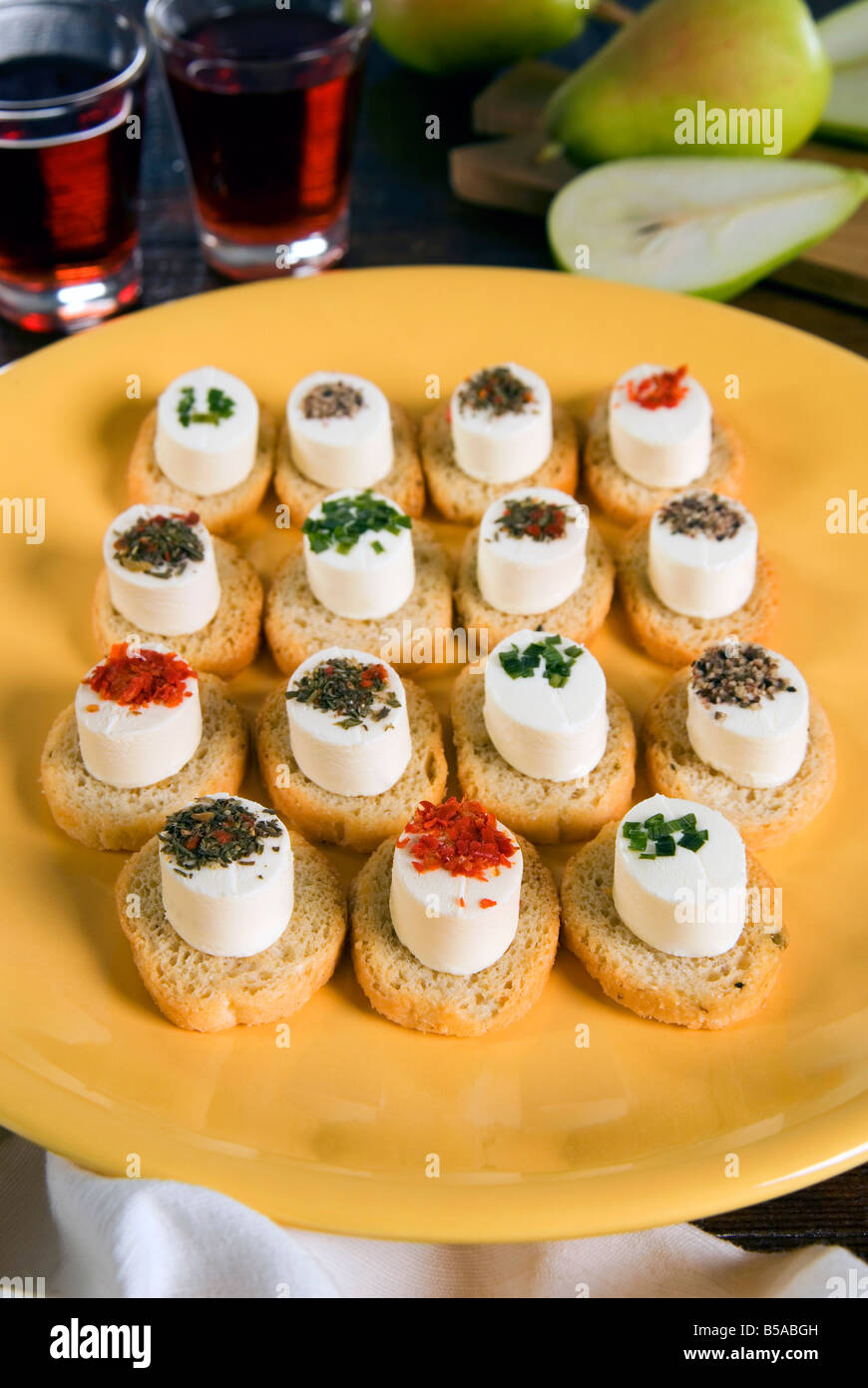 Snacks and starters hi-res stock photography and images - Alamy