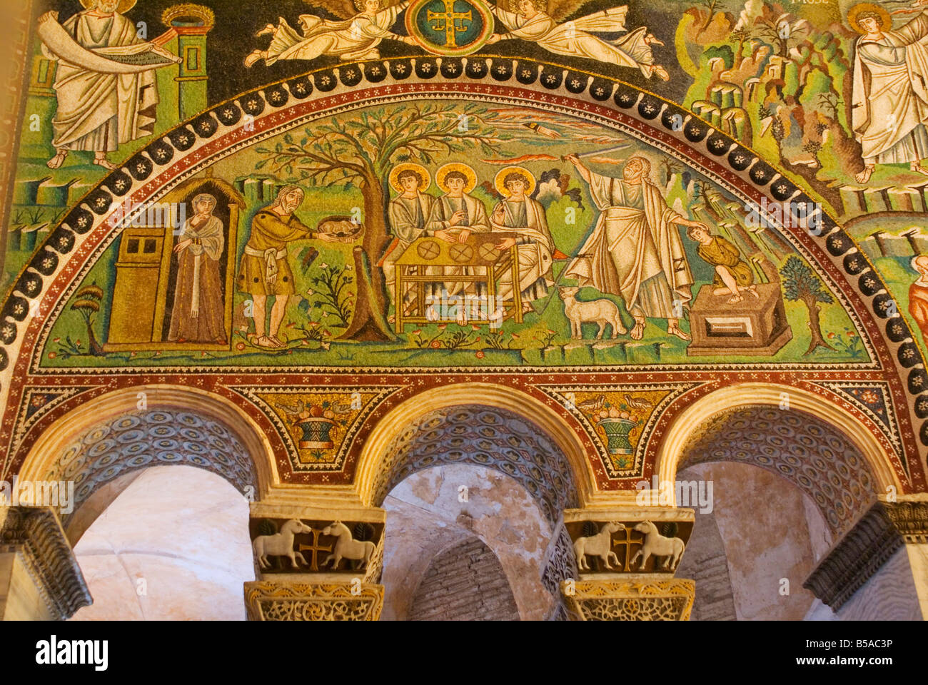 Interior of Basilica di San Vitale, Ravenna, UNESCO World Heritage Site, Emilia Romagna, Italy ...