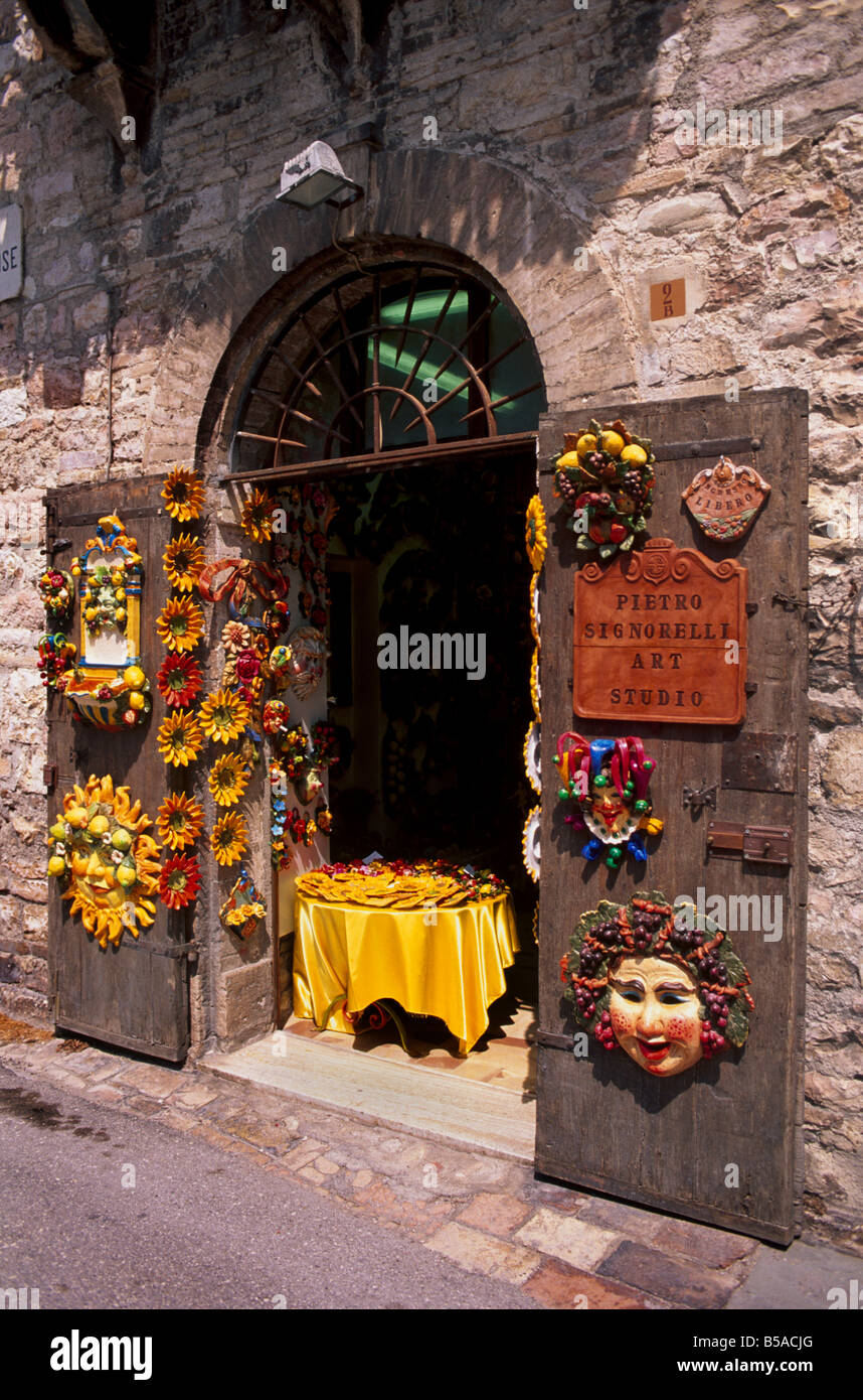Artist's shop, Assisi, Umbria, Italy, Europe Stock Photo - Alamy
