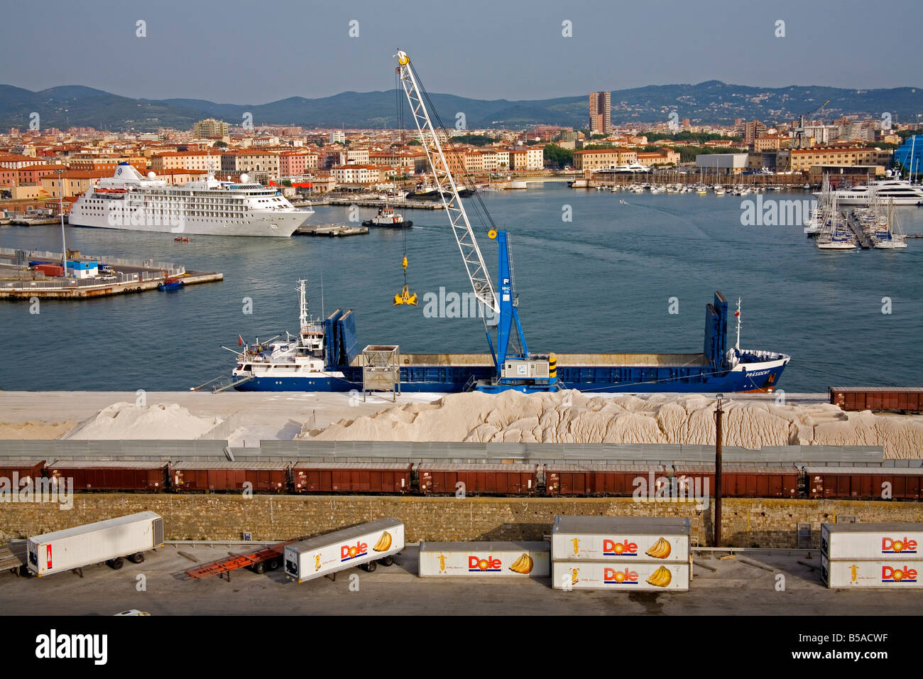 Cargo ship unloading, Port of Livorno, Tuscany, Italy, Europe Stock ...